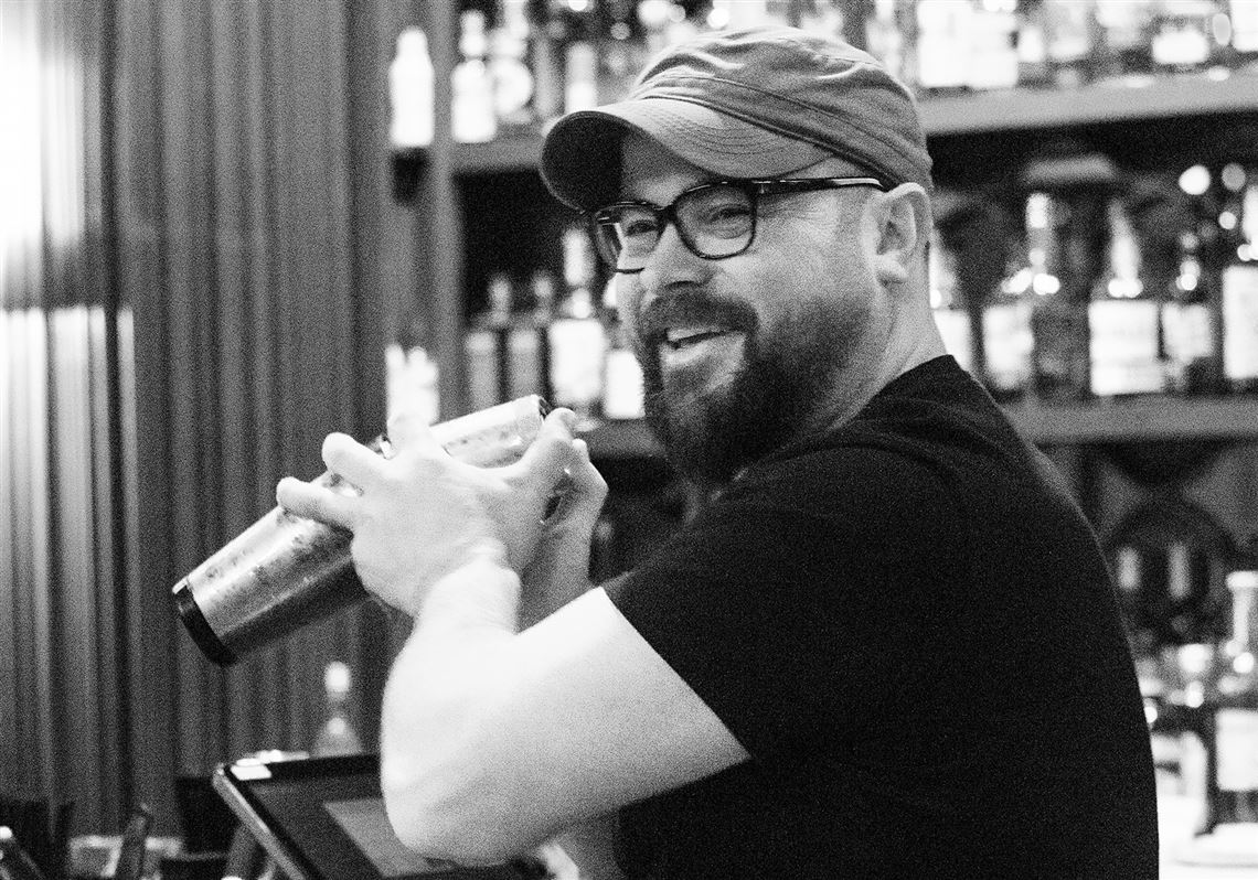 Bartenders vie to create best cocktail at Pittsburgh Cultural Trust ...