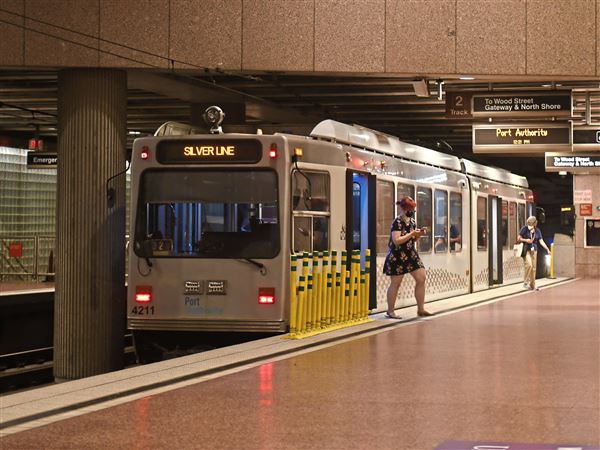 Light Rail Plinth Detail Profile For Pittsburgh Regional Transit