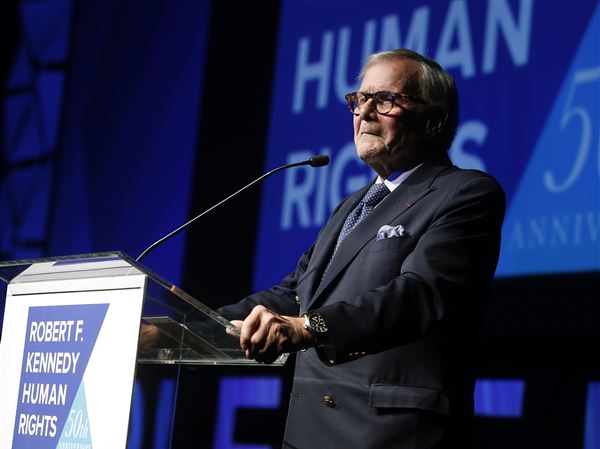 Brokaw apologizes for his comments about Hispanics and assimilation ...